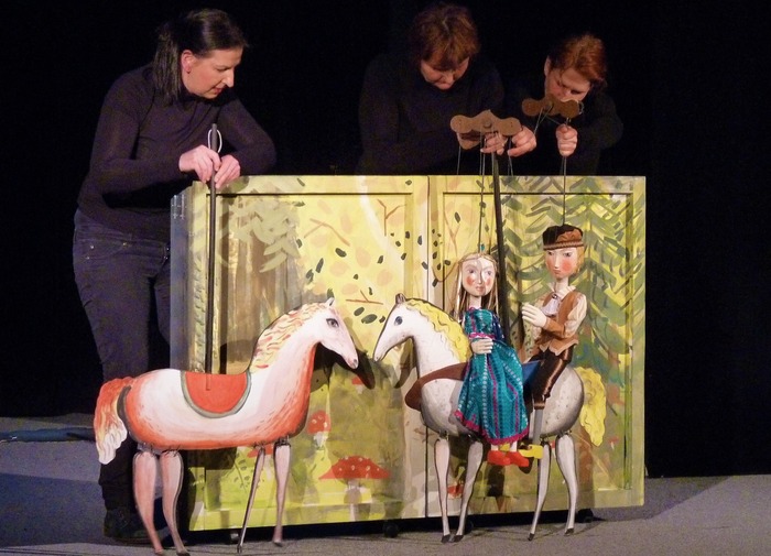 Loutkové divadlo :: Pták Ohnivák